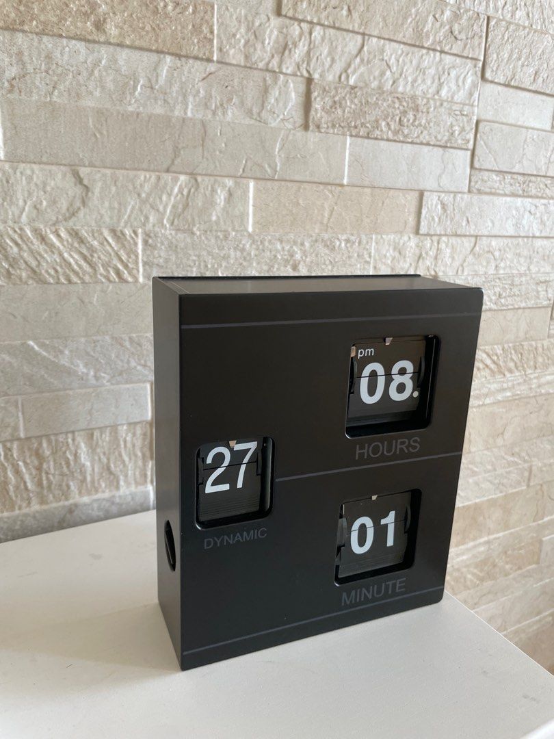 Flip Clock, TV & Home Appliances, Other Home Appliances on Carousell