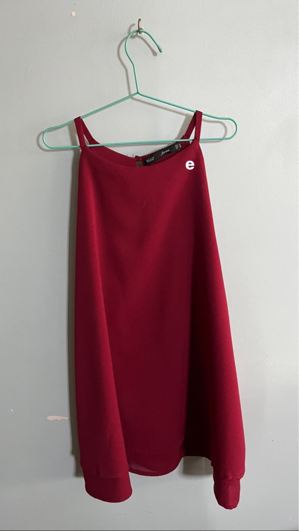 FORME Blouse & VIVANT Pencil Skirt, Women's Fashion, Tops, Sleeveless ...