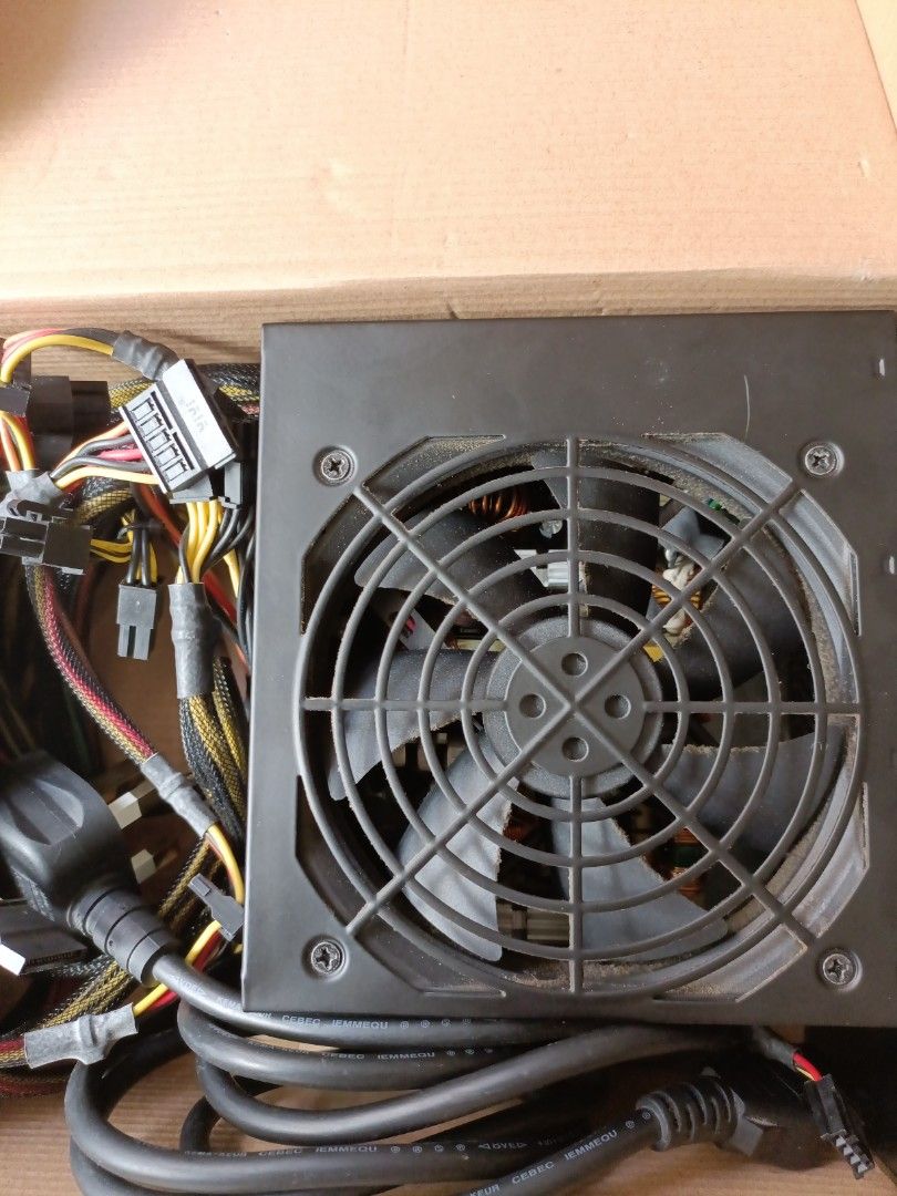 FSP HEXA+ 550W, Computers & Tech, Parts & Accessories, Computer Parts on Carousell