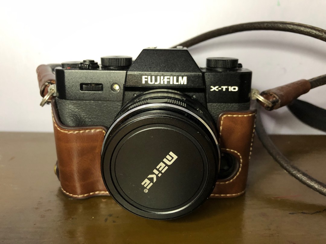 Fujifilm XT10 with 35mm Meike Lens, Photography, Cameras on Carousell