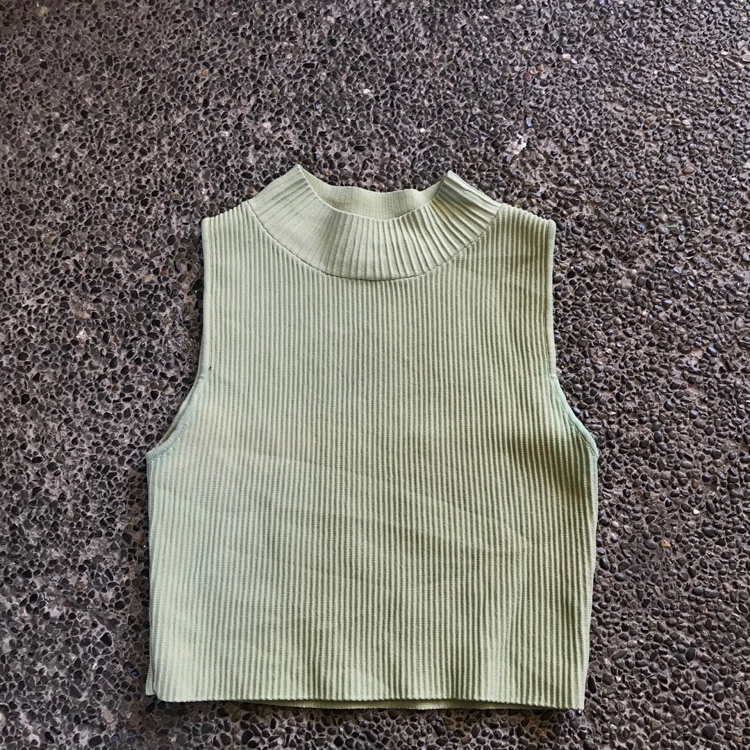Glassons apple green, Women's Fashion, Tops, Blouses on Carousell