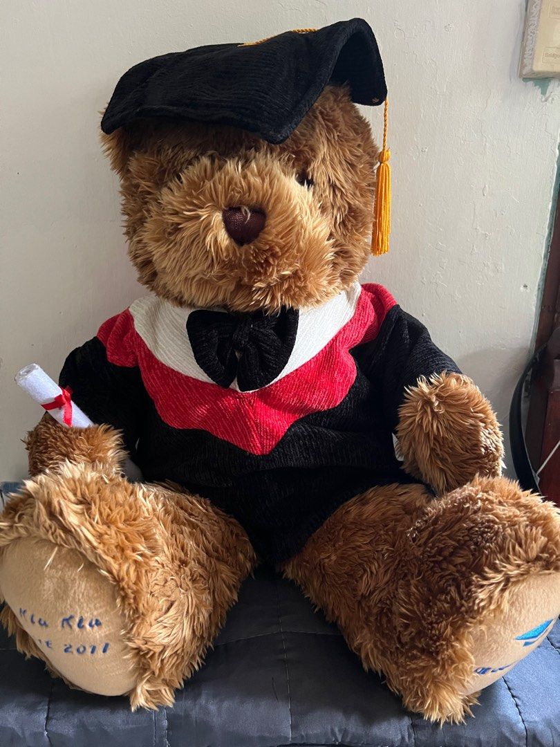 GRADUATE BEAR JUMBO, Hobbies & Toys, Toys & Games on Carousell