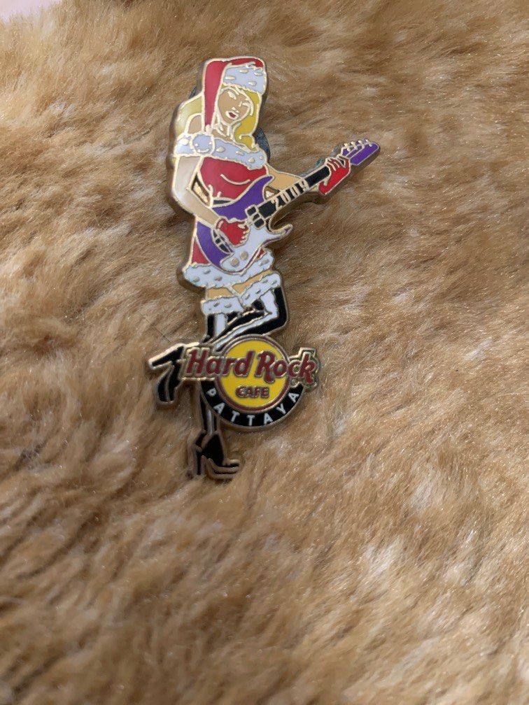 Hard Rock Pin, 興趣及遊戲, 收藏品及紀念品, 古董收藏 - Carousell