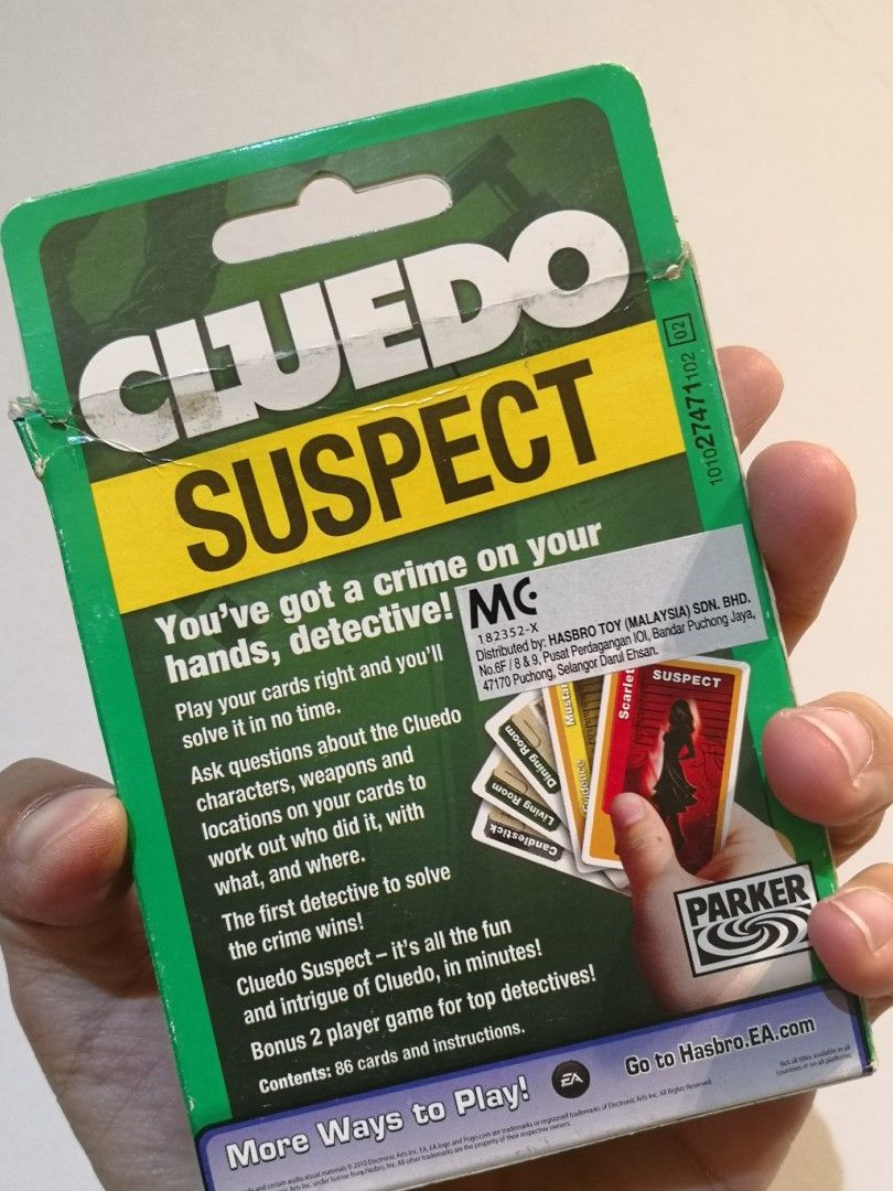 Hasbro Cluedo Suspect Detective Card Games Family Fun Travel Game Board ...