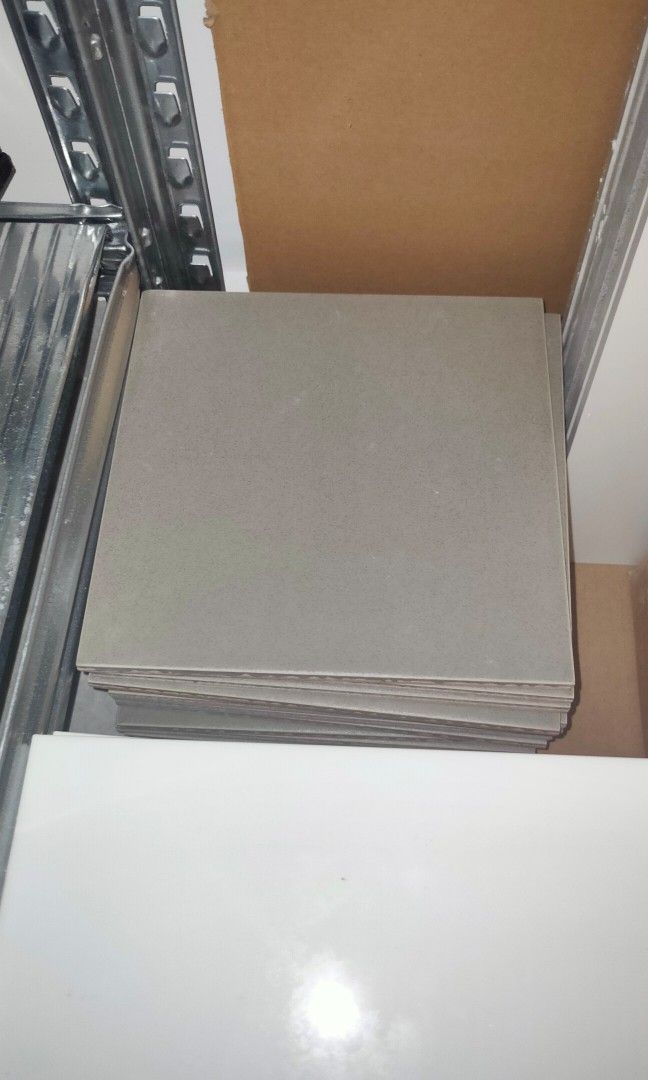 Hdb tiles for toilet gardening, Furniture & Home Living, Kitchenware ...