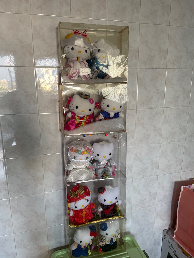 Hello Kitty collectables, Hobbies & Toys, Memorabilia & Collectibles ...