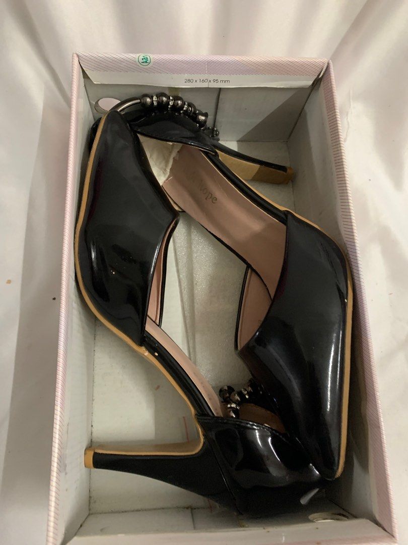 High hope Brand Shoe, Women's Fashion, Footwear, Sandals on Carousell