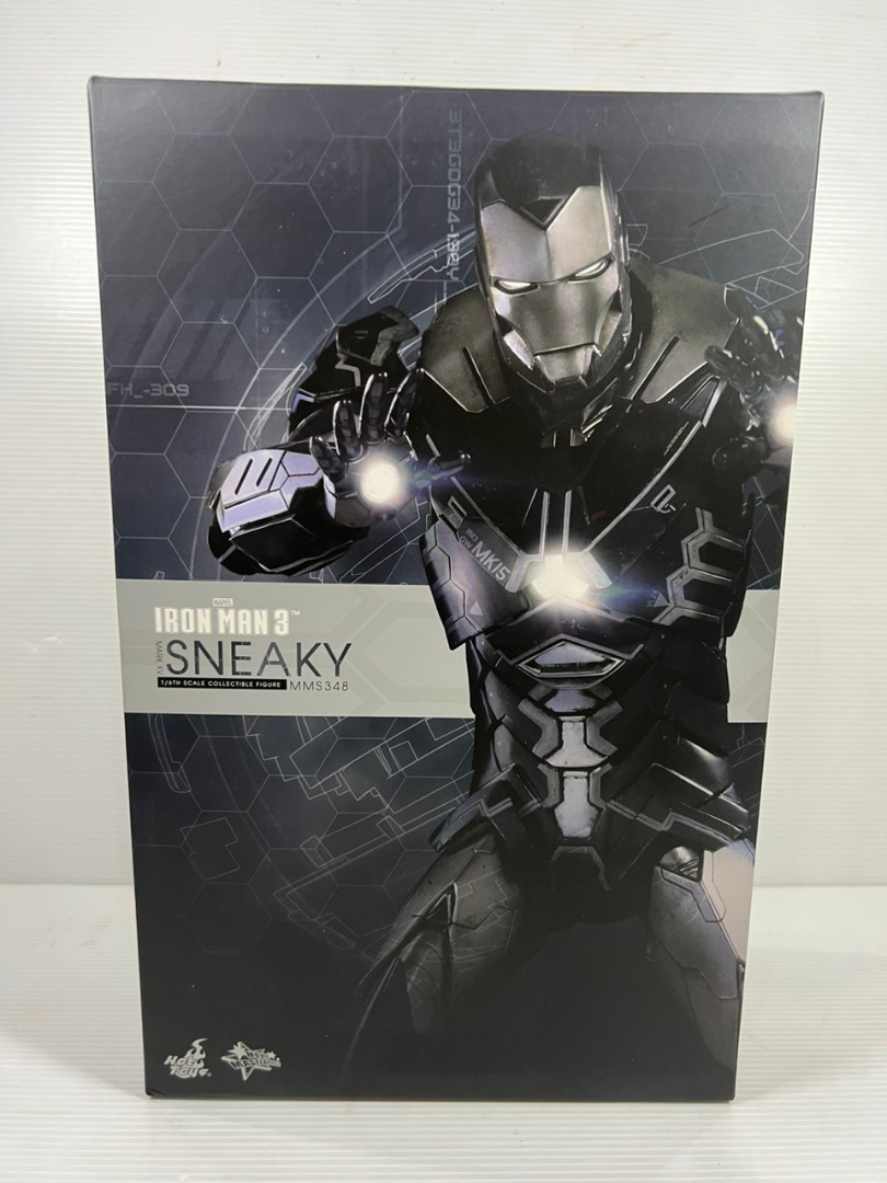HOT TOYS MMS348 IRON MAN 3 SNEAKY (MARK XV) 1/6TH SCALE COLLECTIBLE ...