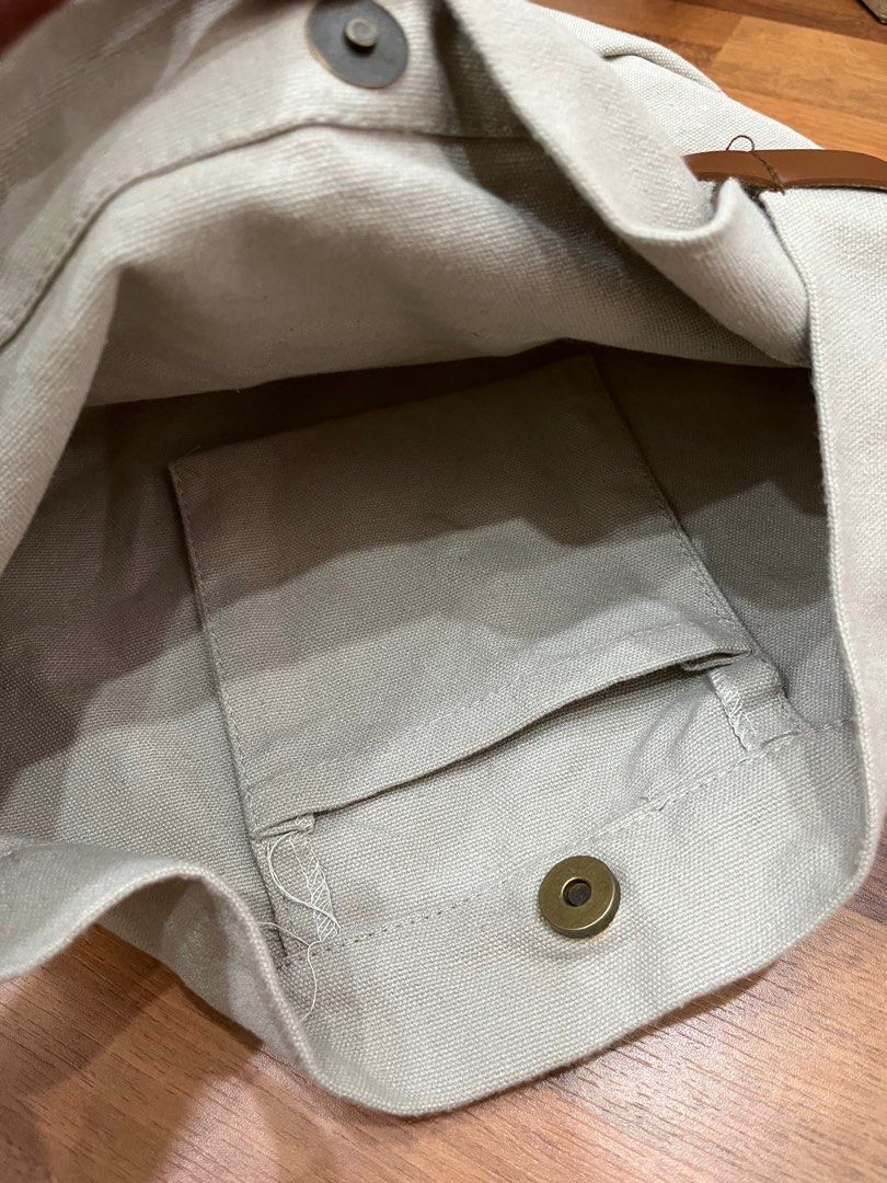 Kaison Canvas Bag, Women's Fashion, Bags & Wallets, Shoulder Bags on ...