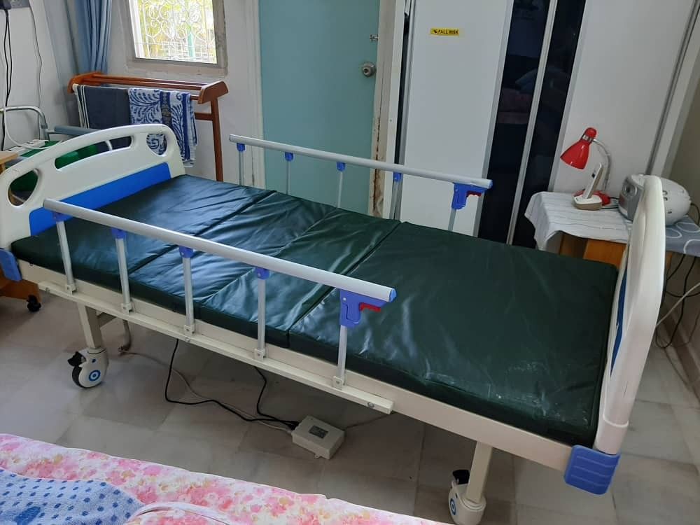 Katil hospital/ Hospital Bed 2 Function Electric, Health & Nutrition ...
