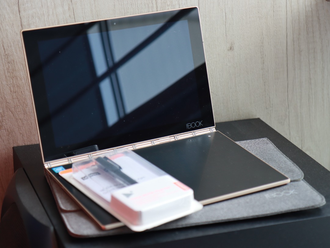 Lenovo Yoga Book (Android) 2-in-1 Tablet, Mobile Phones & Gadgets ...