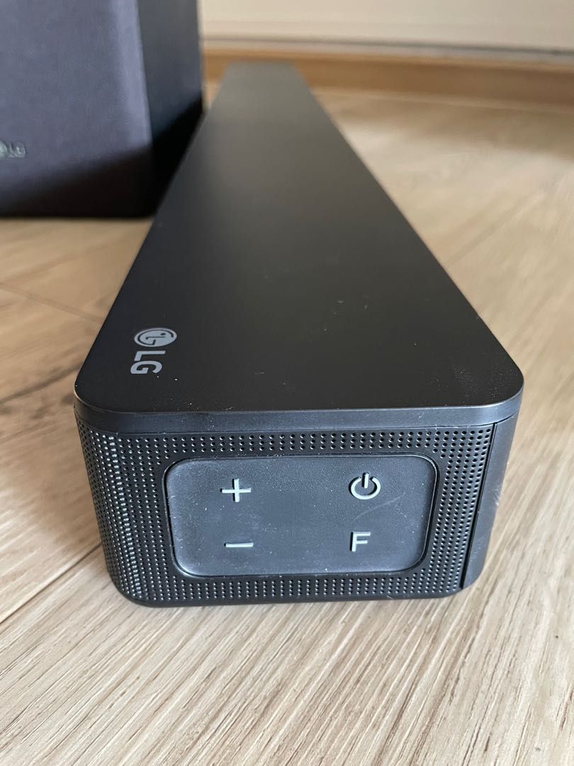 LG Sound Bar SK5 with Sub Woofer, Audio, Soundbars, Speakers & Amplifiers on Carousell