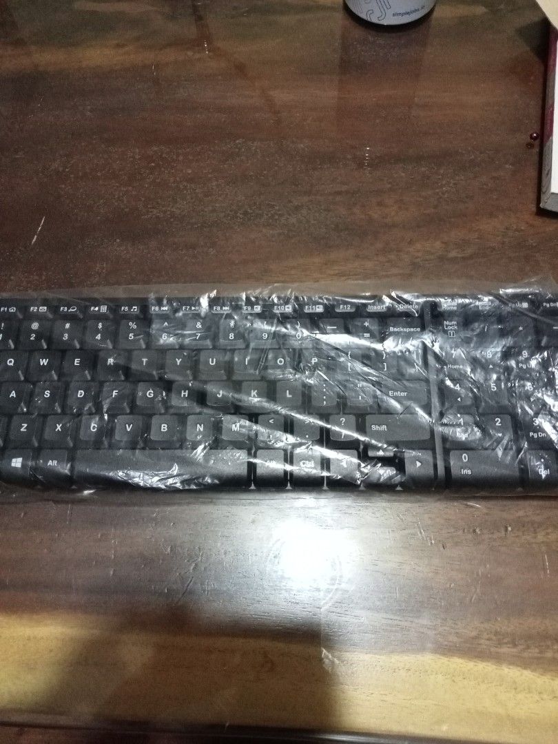 Logitech wireless USB keyboard, Computers & Tech, Parts & Accessories ...