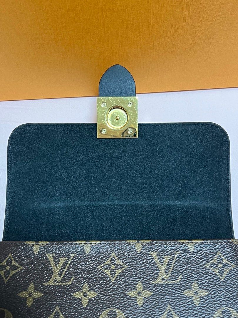 Louis Vuitton(LV) Locky BB (Black), Luxury, Bags & Wallets on Carousell
