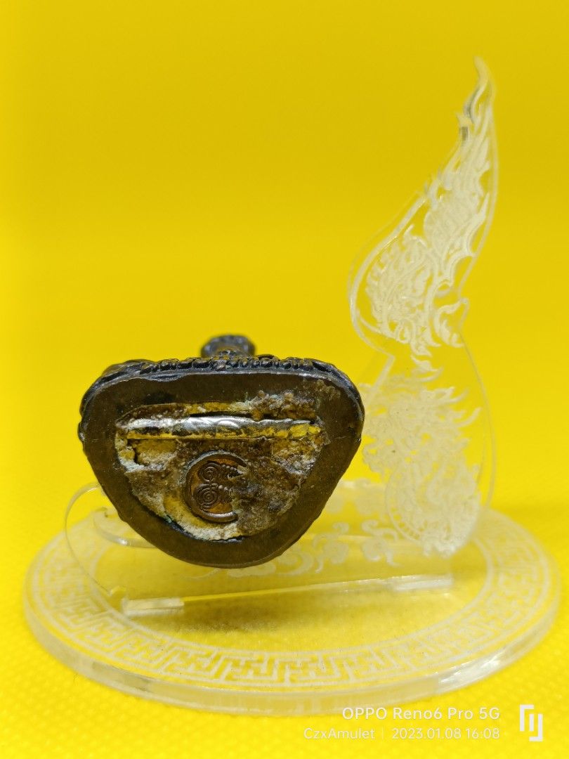 Lp kalong Amulet, Hobbies & Toys, Memorabilia & Collectibles, Religious ...