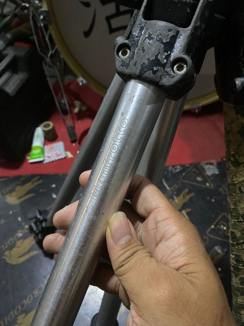 Manfrotto ART 144 with Manfrotto 200 Fluid Head, Photography ...