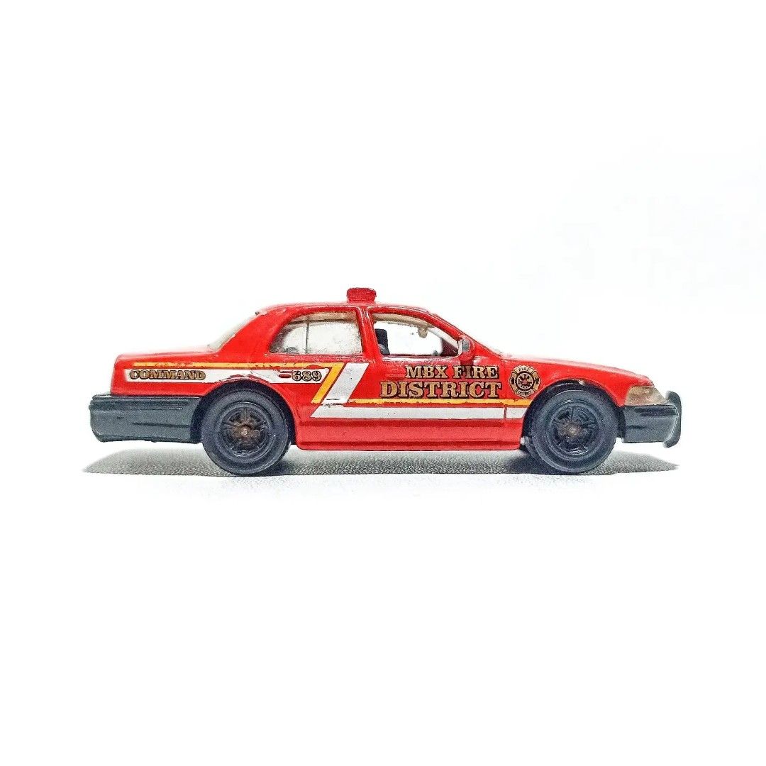 MATCHBOX FORD CROWN VICTORIA 2006 DIECAST, Toys & Collectibles, Mainan ...