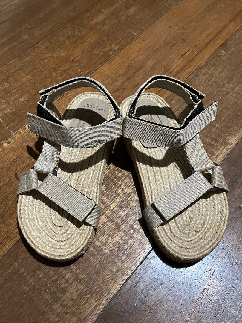 Mayumi Studio Khaki Abaca Sandals, Women's Fashion, Footwear, Sandals ...