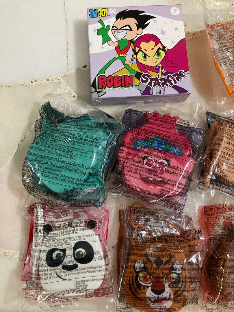 Mcdonald Happy Meal Toys Pokémon Pikachu DC Robin Statfire Dreamworks ...