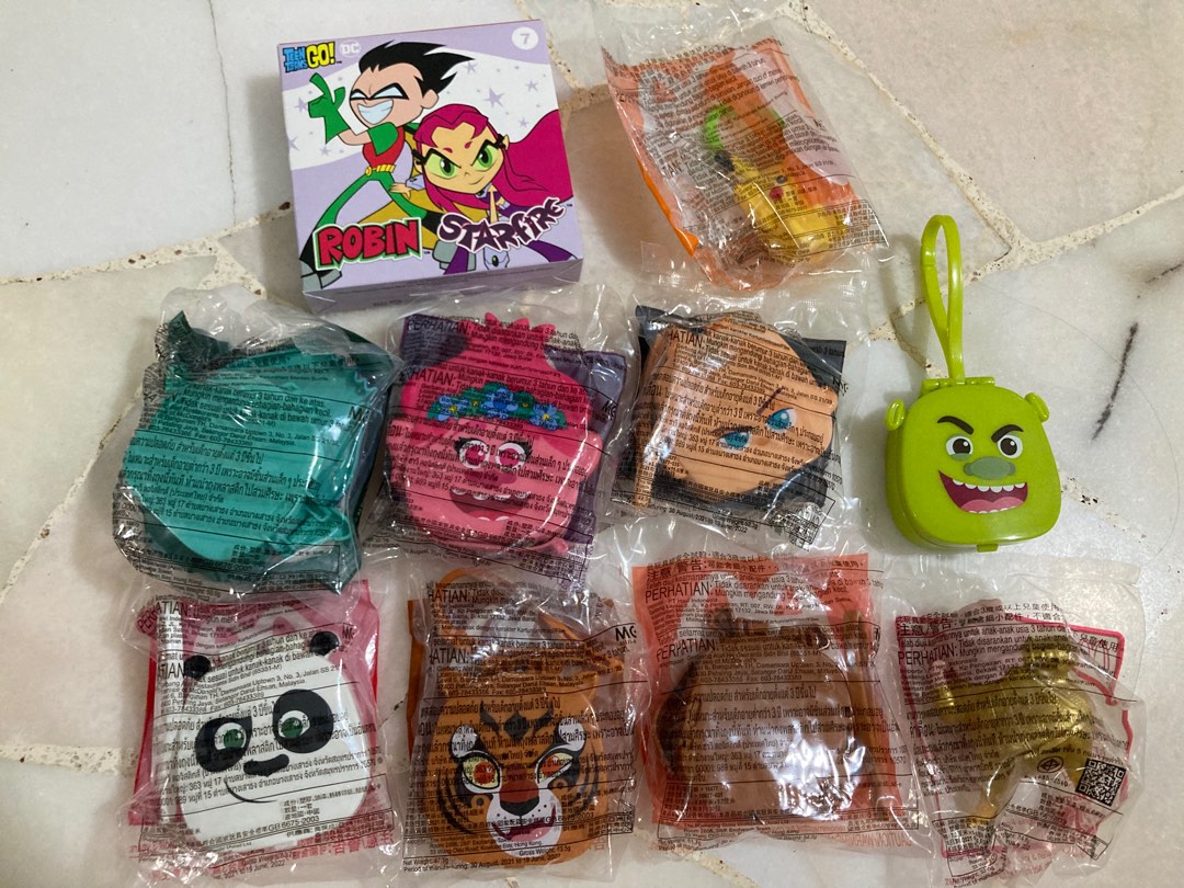 Mcdonald Happy Meal Toys Pokémon Pikachu DC Robin Statfire Dreamworks ...