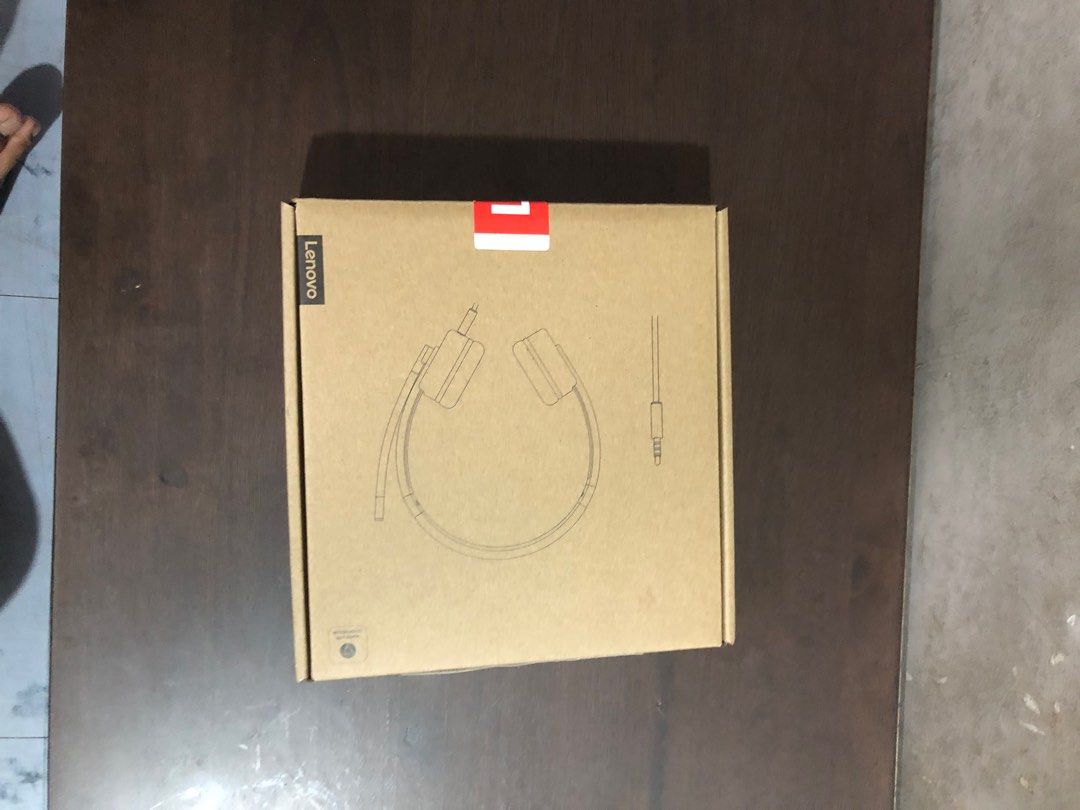 MOMAX Q Clock 2 Digital clock with wireless charger & Speaker, Mobile ...