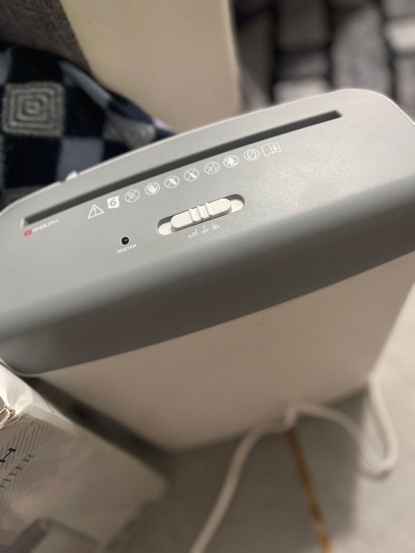 Monolith Strip Cut Paper Shredder (7 Liters), Computers & Tech, Office ...