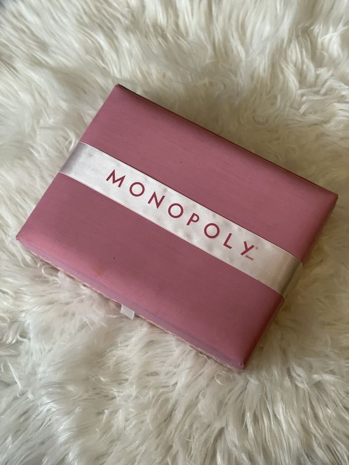 Monopoly Boutique Pink Edition, Hobbies & Toys, Toys & Games on Carousell