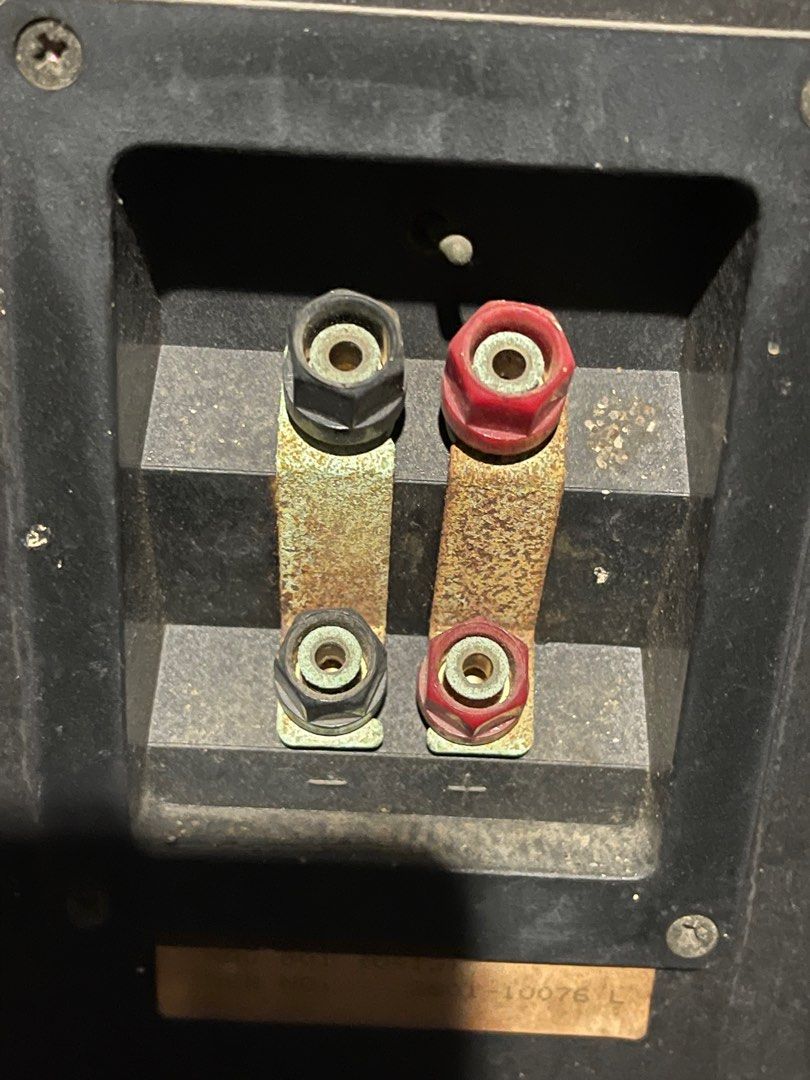 NAD 801 tower speaker, Audio, Soundbars, Speakers & Amplifiers on Carousell