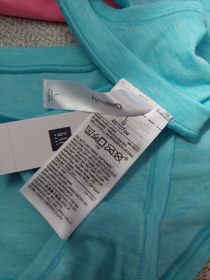 New 36B & UK14-18 GAP Bra & Thongs Set, Women's Fashion, New Undergarments & Loungewear on Carousell