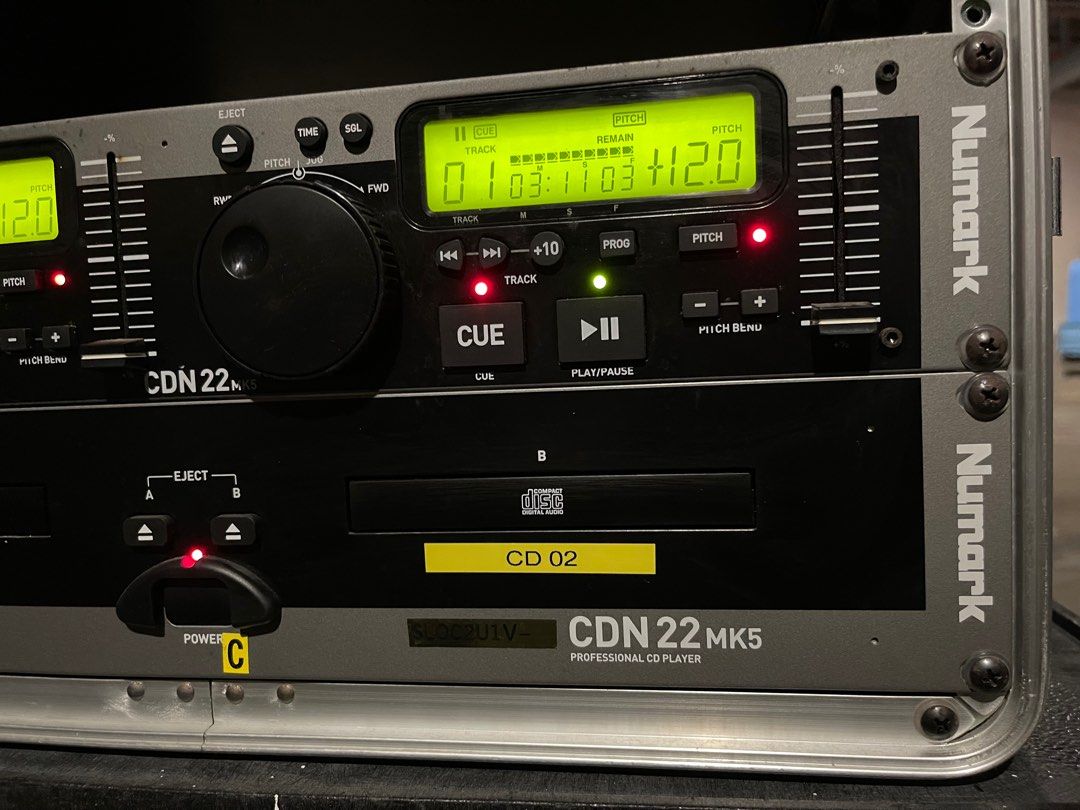Numark CDN22mk5 Rack-mount dual CD player, Audio, Soundbars, Speakers ...