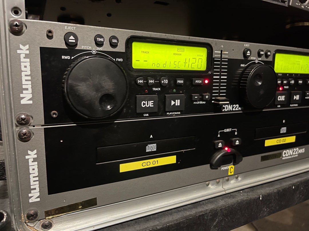 Numark CDN22mk5 Rack-mount dual CD player, Audio, Soundbars, Speakers ...