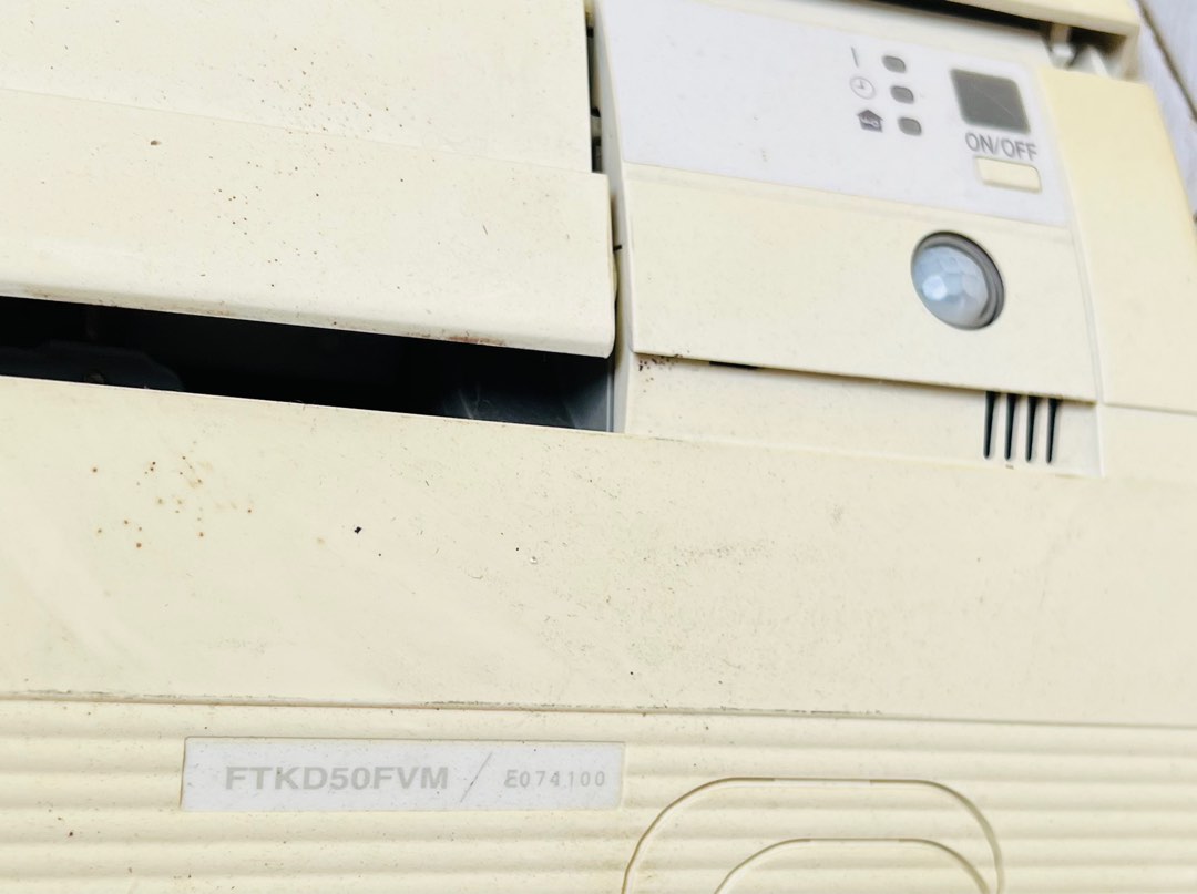 Old Daikin fan coil to be given away, model FTKF50FVM., TV & Home ...