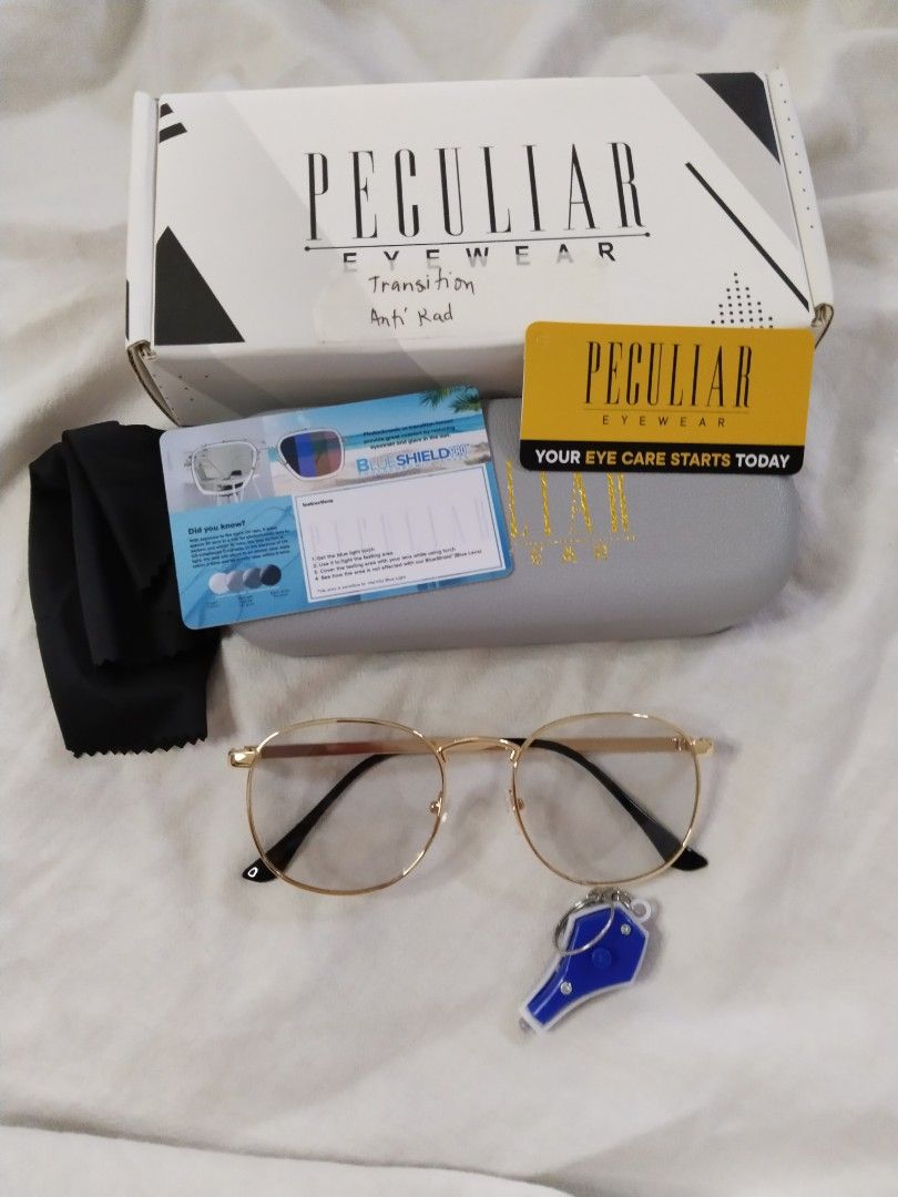 Peculiar antirad, uv400 and transition eyeglass, Women's Fashion ...