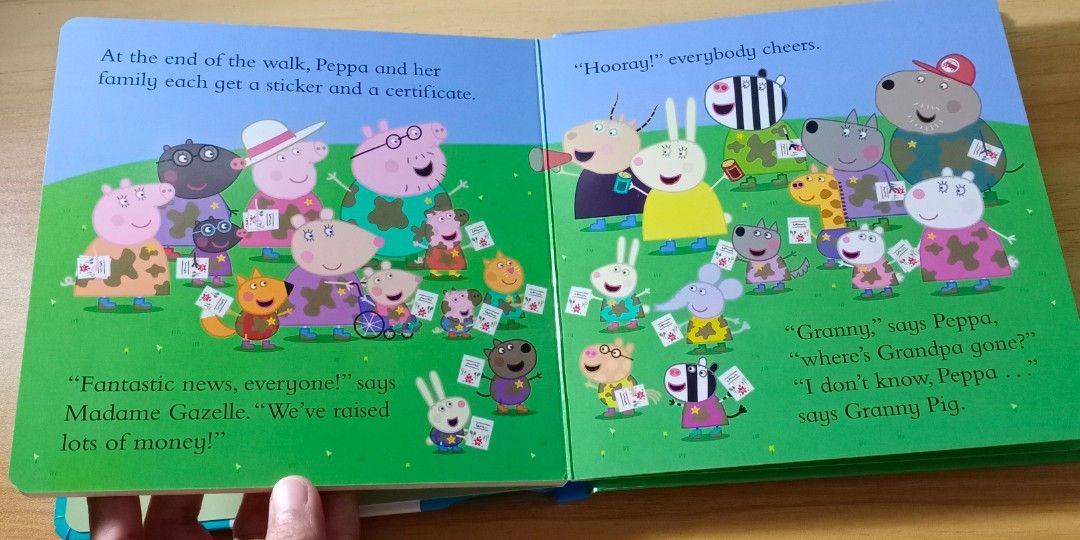 Peppa Pig Peppa's Muddy Puddle Walk Boardbook, Hobbies & Toys, Books ...