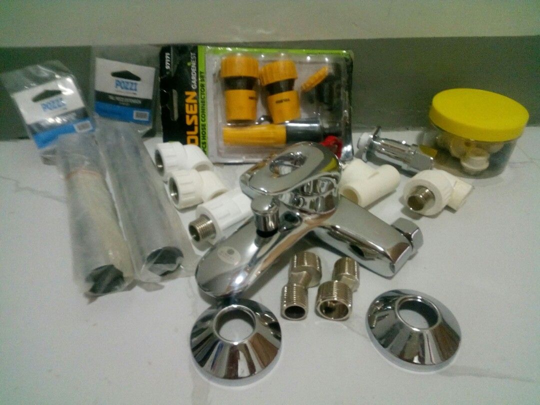 Plumbing Fixture and Fittings Take it all for 1100 only / for pick up ...
