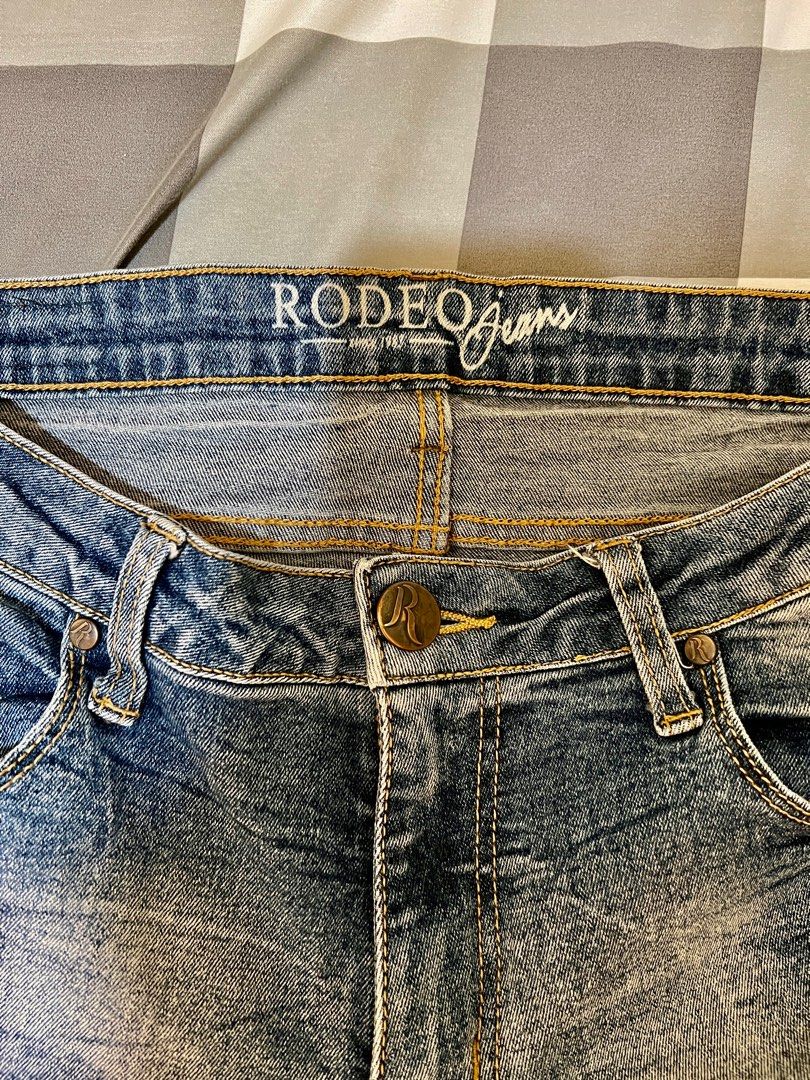 Rodeo Ripped Jeans, Fesyen Wanita, Pakaian Wanita, Bawahan di Carousell