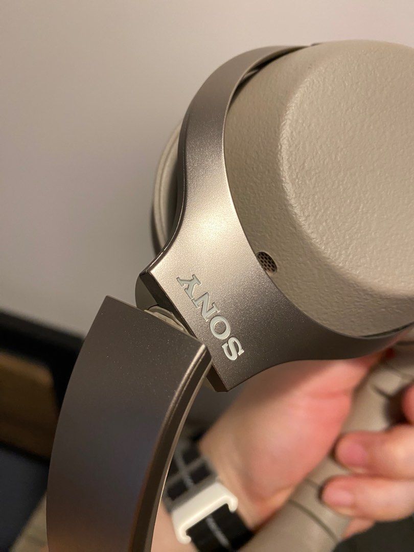 Sony WH-1000 XM2 Noise-Canceling Wireless Over-Ear Headphones, Audio ...