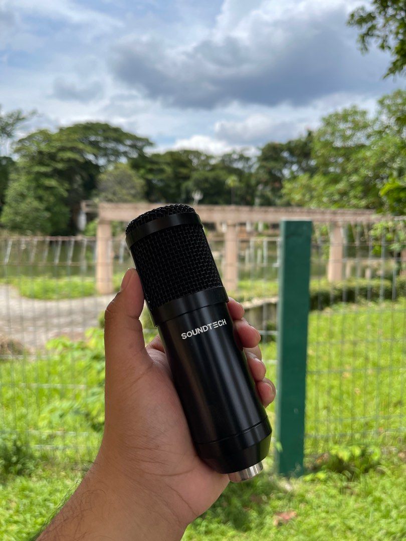 Soundtech ST800 Microphone, Elektronik, Bagian Komputer & Aksesoris di ...