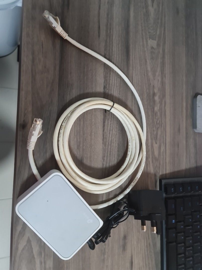 TP-Link Network switch + CAT 6 cable, Computers & Tech, Parts ...