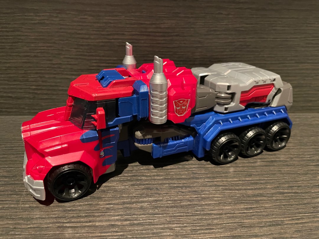Transformers Cyber Commander Series Optimus Prime, Hobbies & Toys, Toys ...