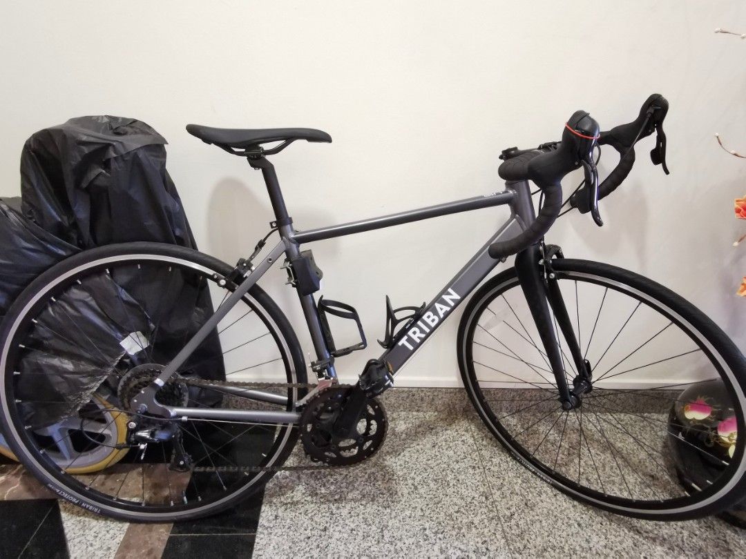 Triban Road bike (RC 120), Sports Equipment, Bicycles & Parts, Bicycles on Carousell