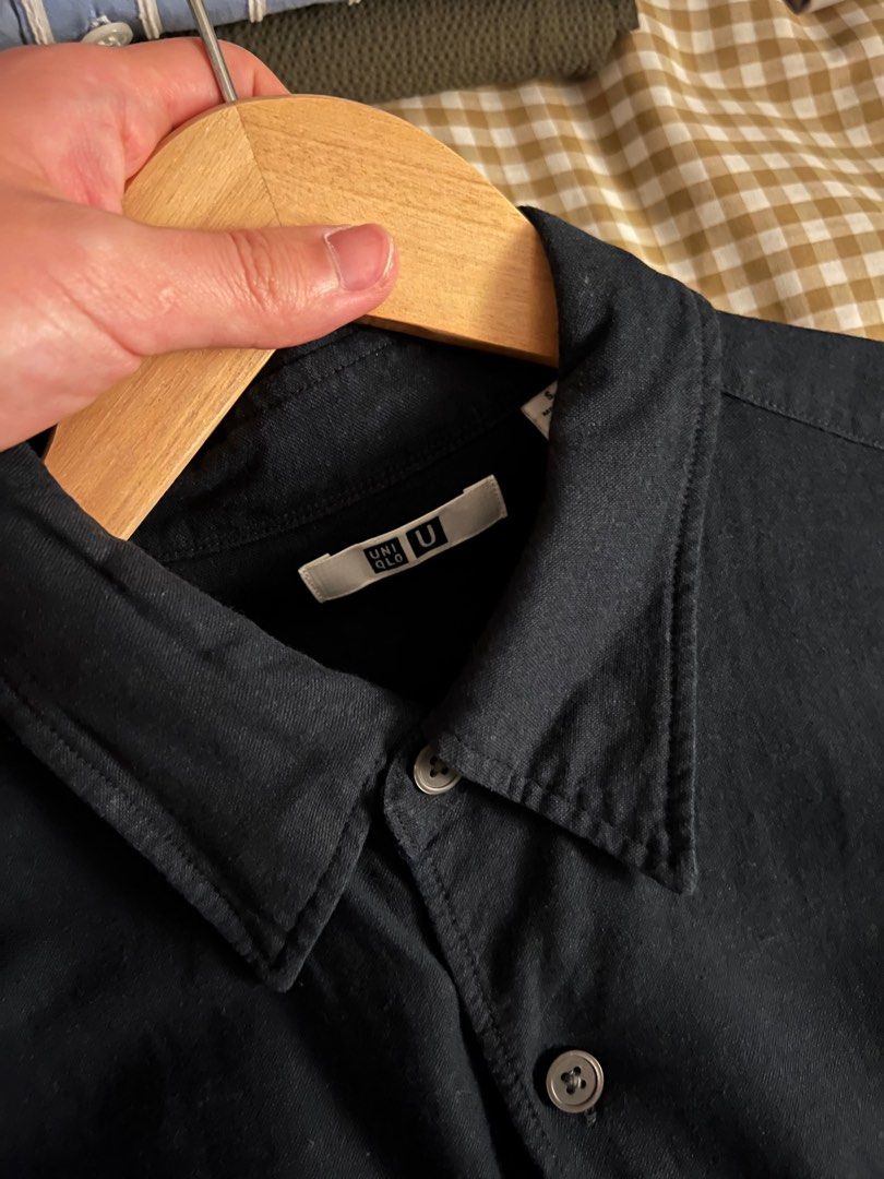 Uniqlo U Shirt, Men's Fashion, Tops & Sets, Formal Shirts on Carousell