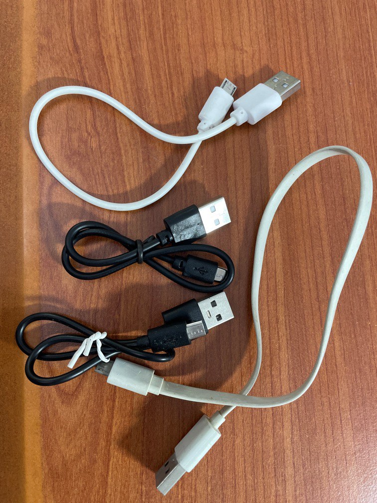 USB-A to USB-Micro short cables (black n white), Mobile Phones ...