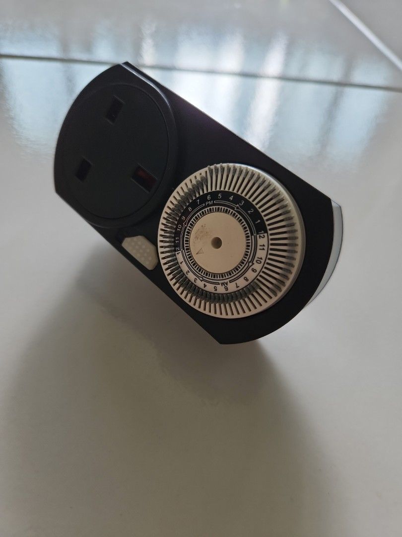 Wall socket timer, TV & Home Appliances, Other Home Appliances on Carousell