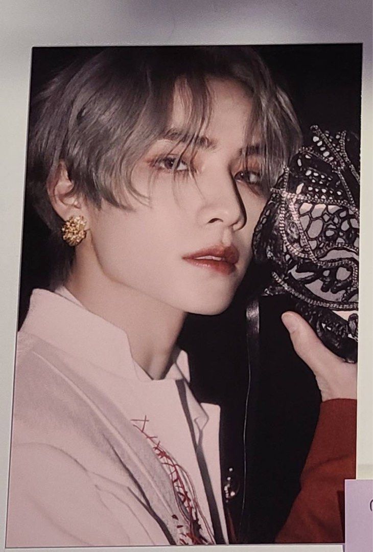 wts / wtt wayv phantom winwin album pc & hendery postcard, Hobbies ...