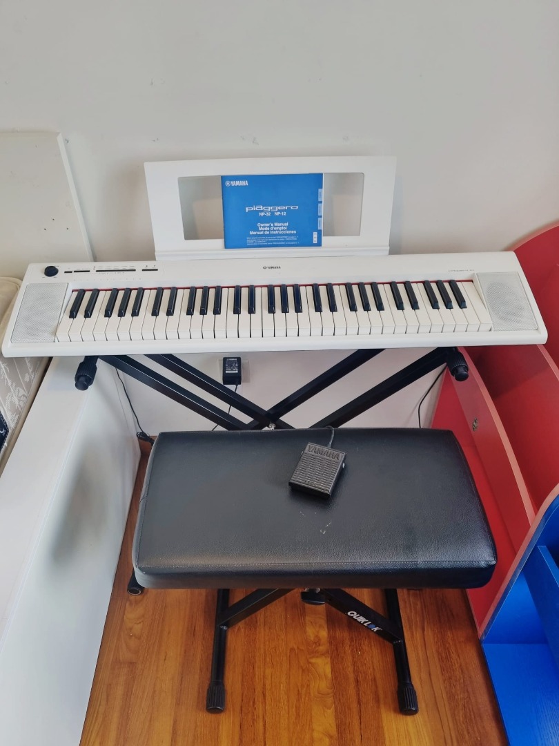 Yamaha NP-12 Piaggero with stand and bench Lightweight Portable ...