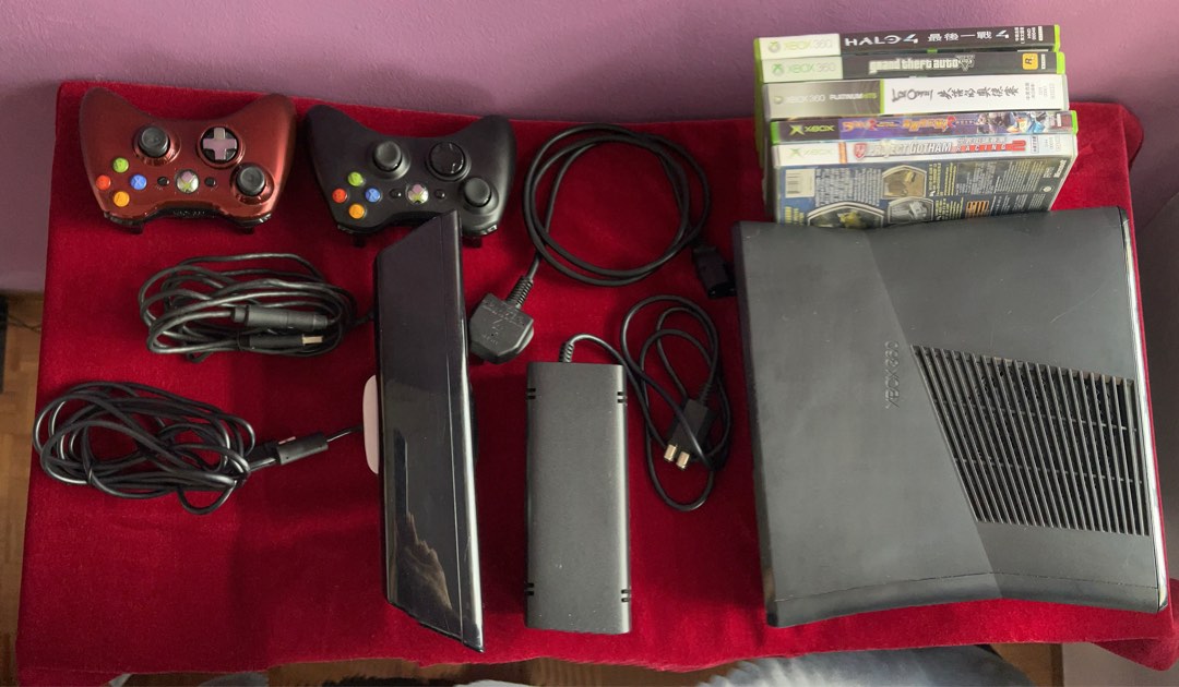 $90 XBOX 360 SET, Video Gaming, Video Game Consoles, Xbox on Carousell