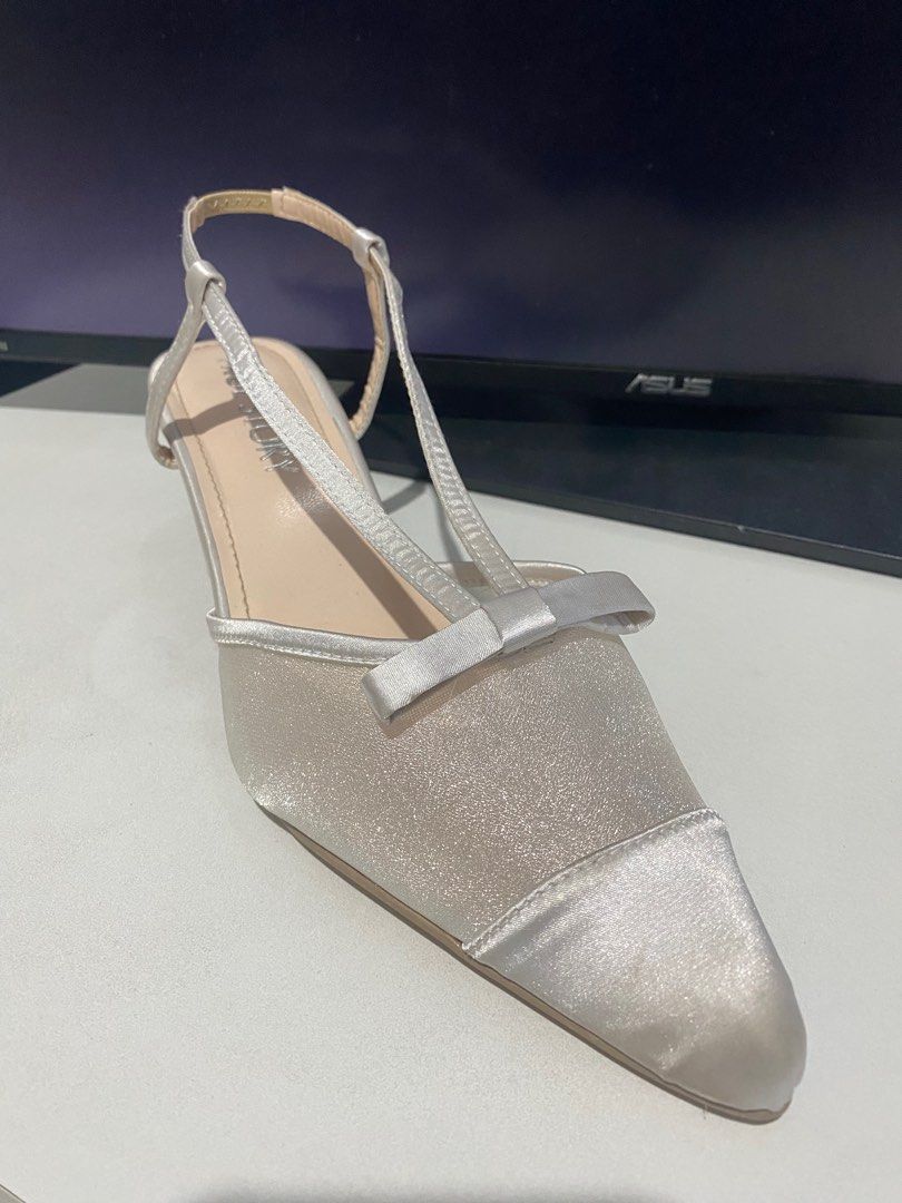 1.5" The Felicia - Snow Color (True Story Evermore), Women's Fashion ...