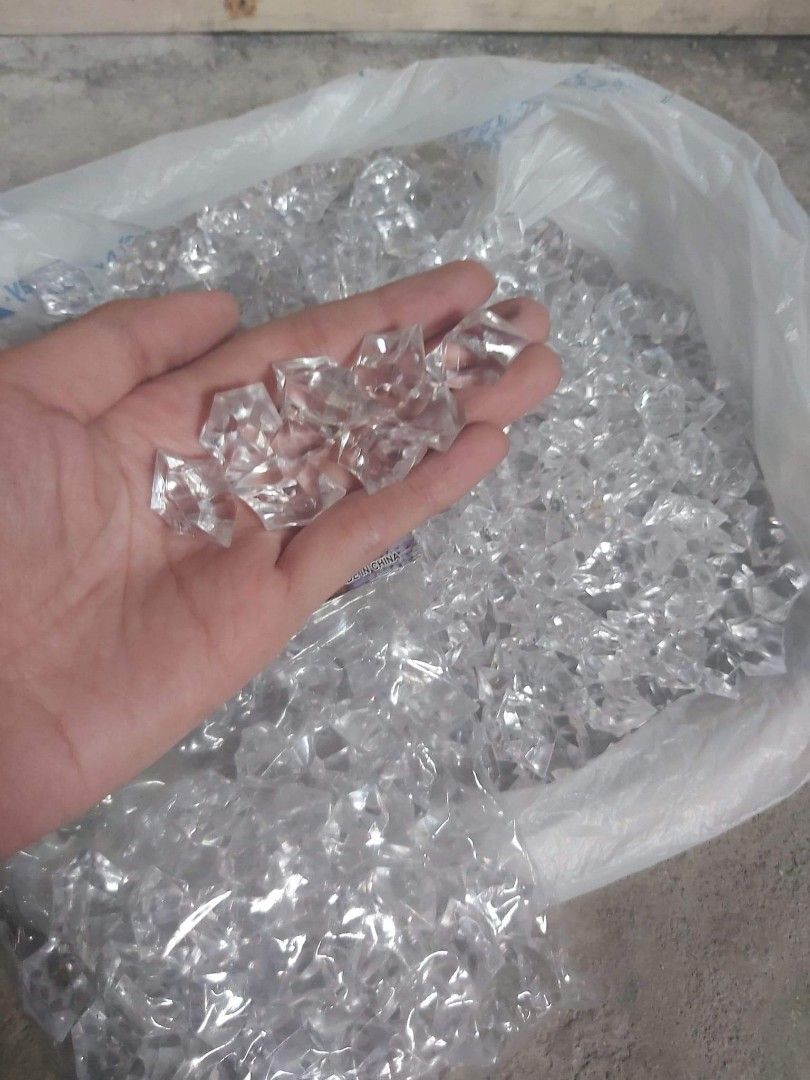 Acrylic Plastic River Rocks, Hobbies & Toys, Stationary & Craft, Craft ...