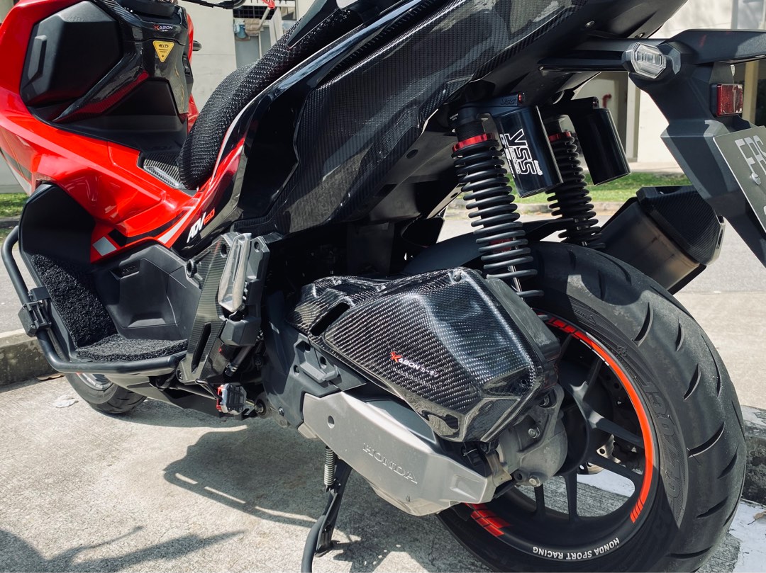 ADV 150 Carbon Kevlar Air Filter Cover, Motorcycles, Motorcycle ...